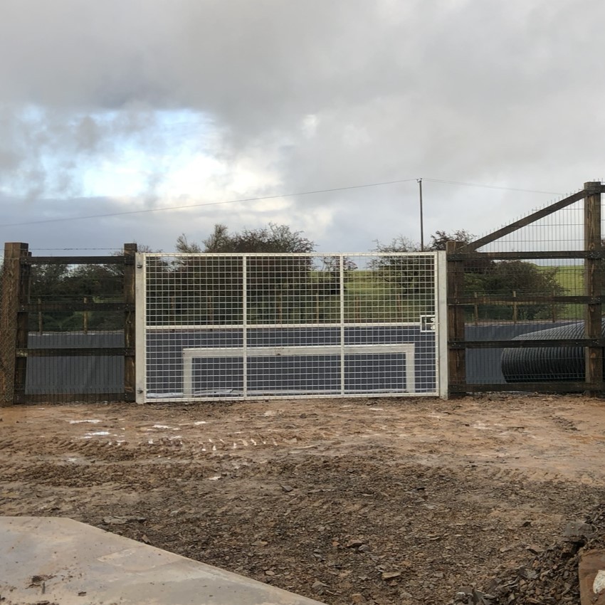 Galvanised Gates | 6ft High Fully Meshed Deer Gate