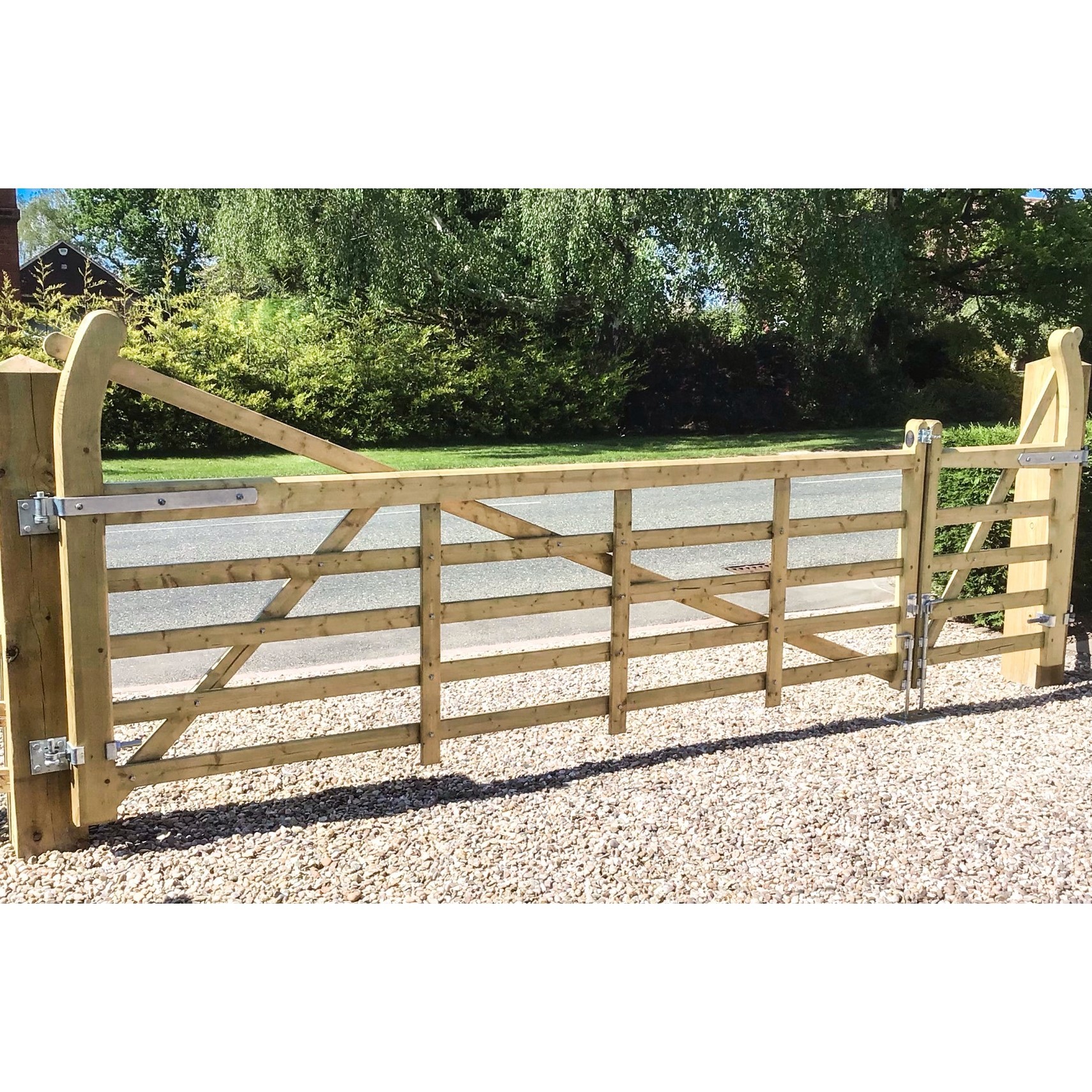 Wooden Cattle Gate Wooden Farm Field Gate 1220mm (4' Approx) TFM