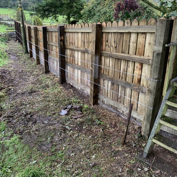 6ft x 6" x 7/8" Rounded Top Pickets | Picket Fencing